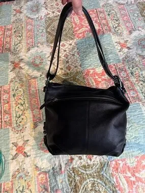 Coach | Bags | Coach F564 Black Leather Duffle Pebbled Crossbody Hobo ...